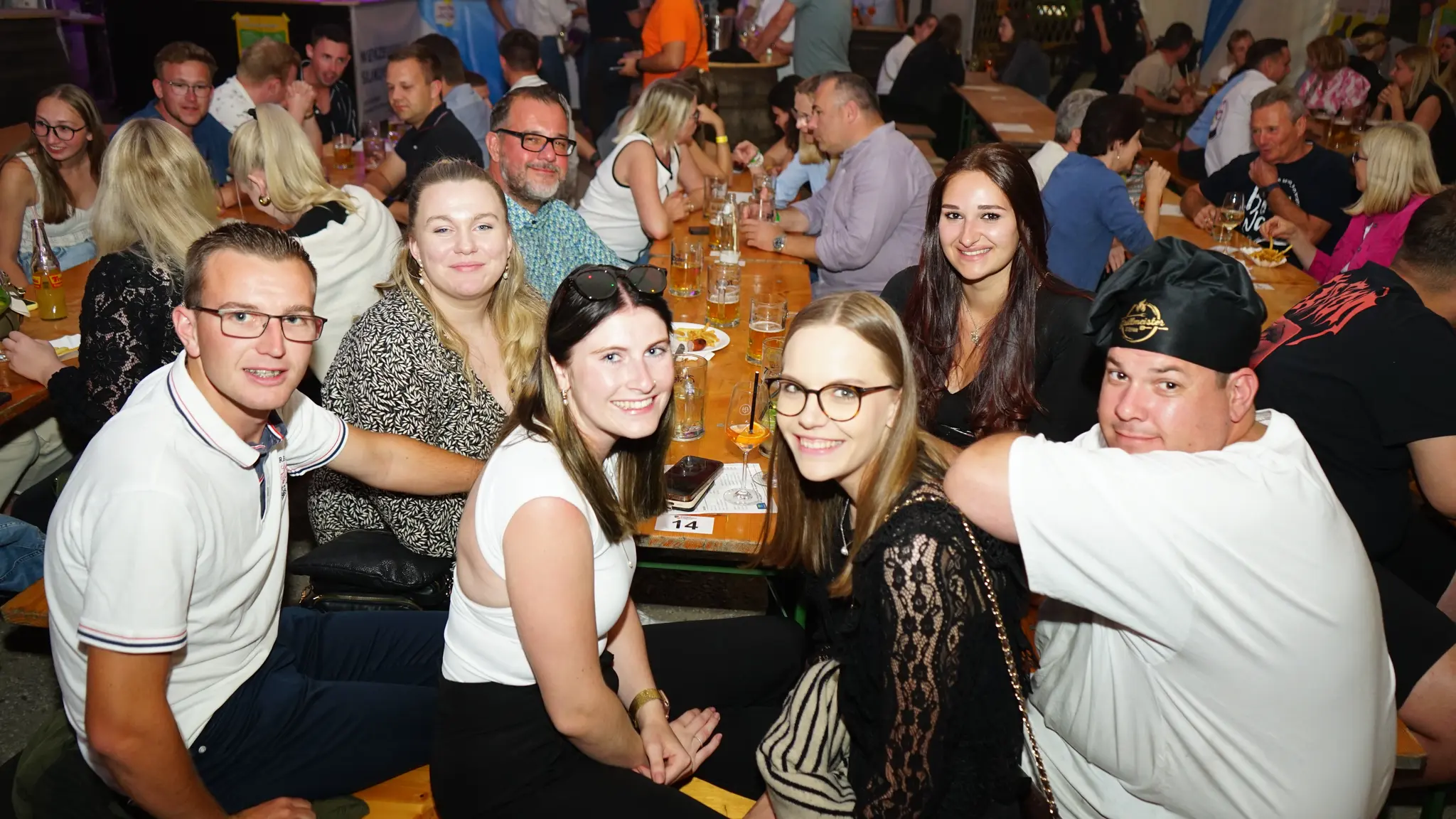 Bildergalerie: Fotos von der Partynacht beim 100-Jahr-Jubiläum der FF Freiling - Linz-Land