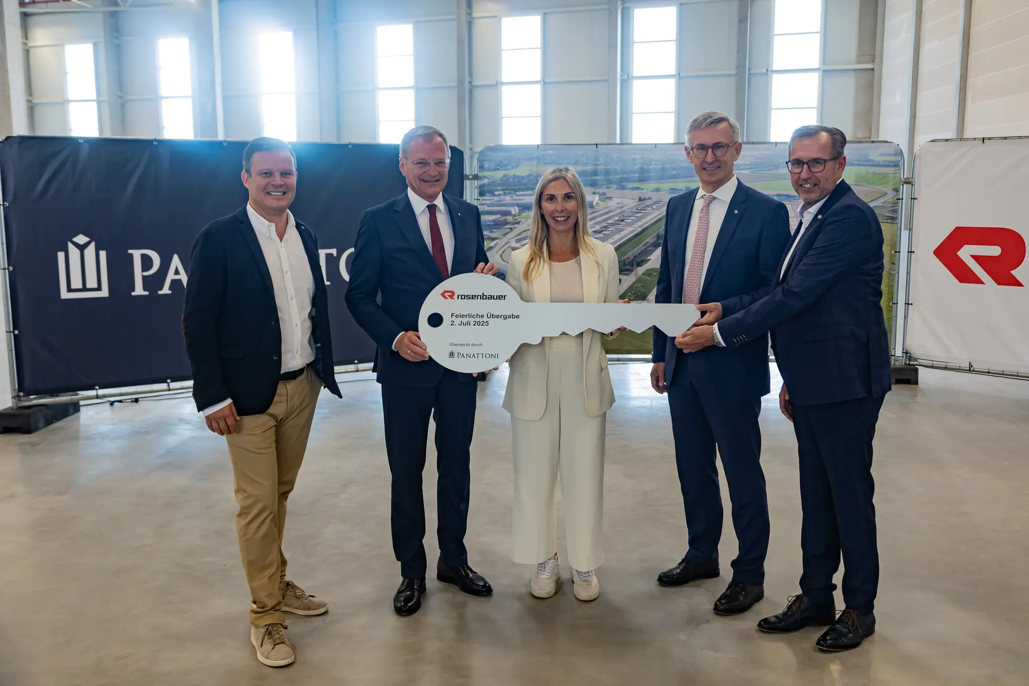 Logistikzentrum: Panattoni Park im Ennshafen mit Rosenbauer eröffnet - Enns