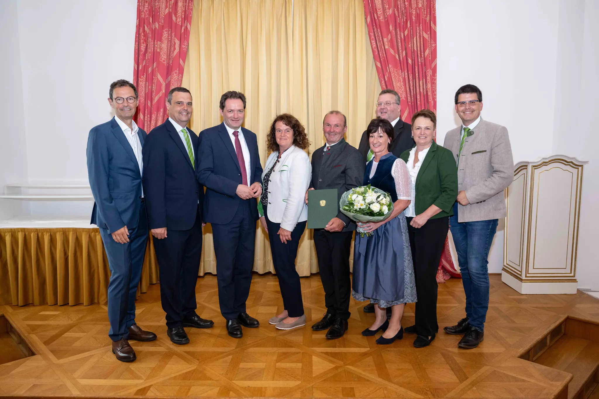 Ökonomierat: Bezirksbauernkammer Korneuburg gratuliert Josef Hirsch ...
