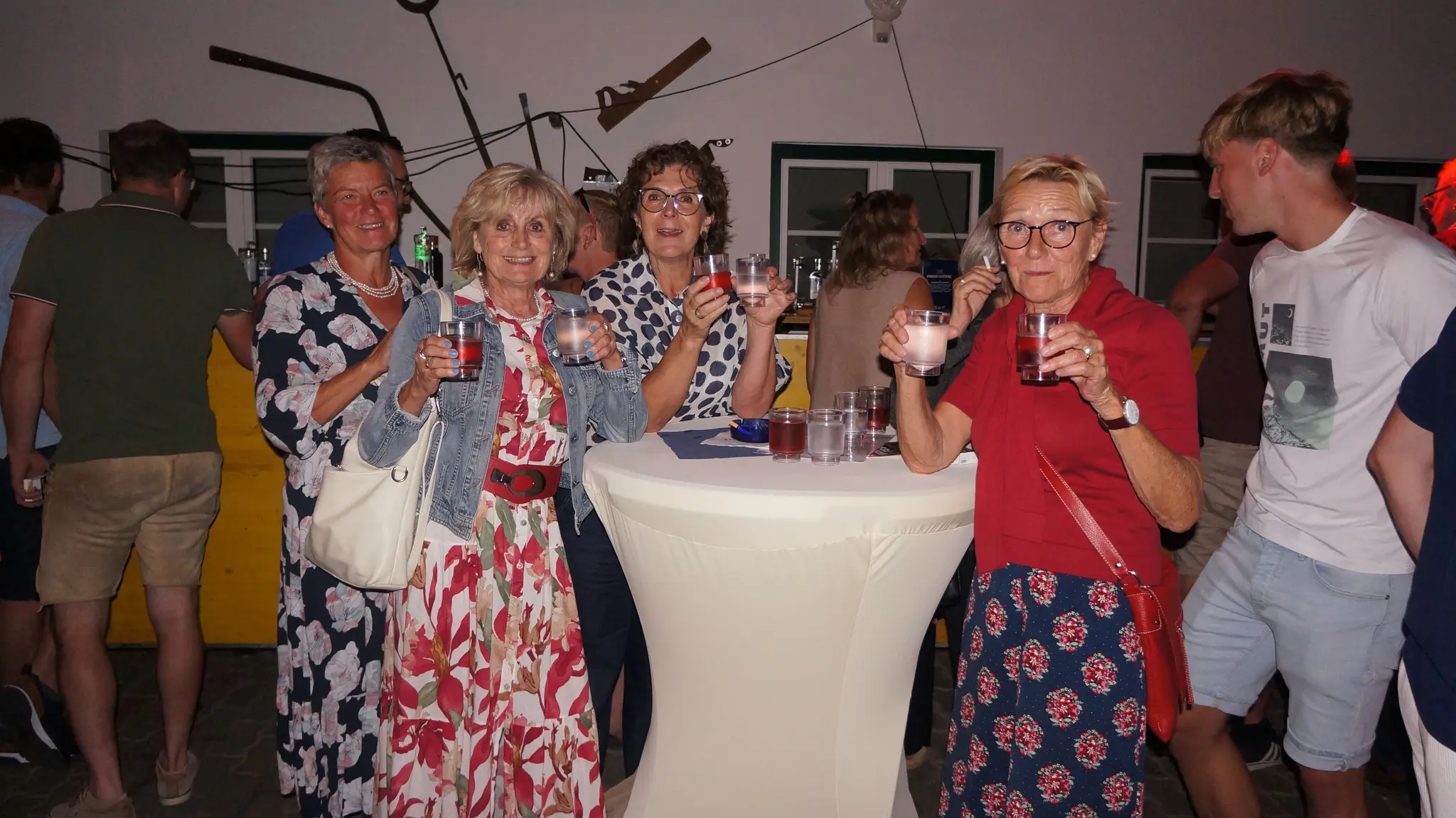 „Blaue Sommernacht“: FPÖ feierte beim Danzer Wirt in Gaspoltshofen ...