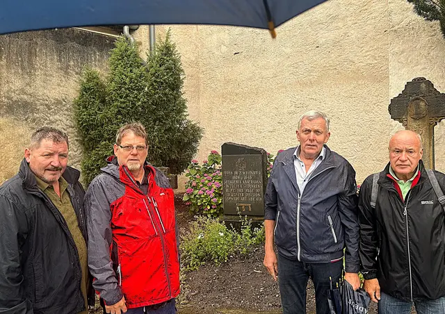 „Für Frieden in Freiheit“: NÖ Kameraden besuchten das Kriegerdenkmal in ...