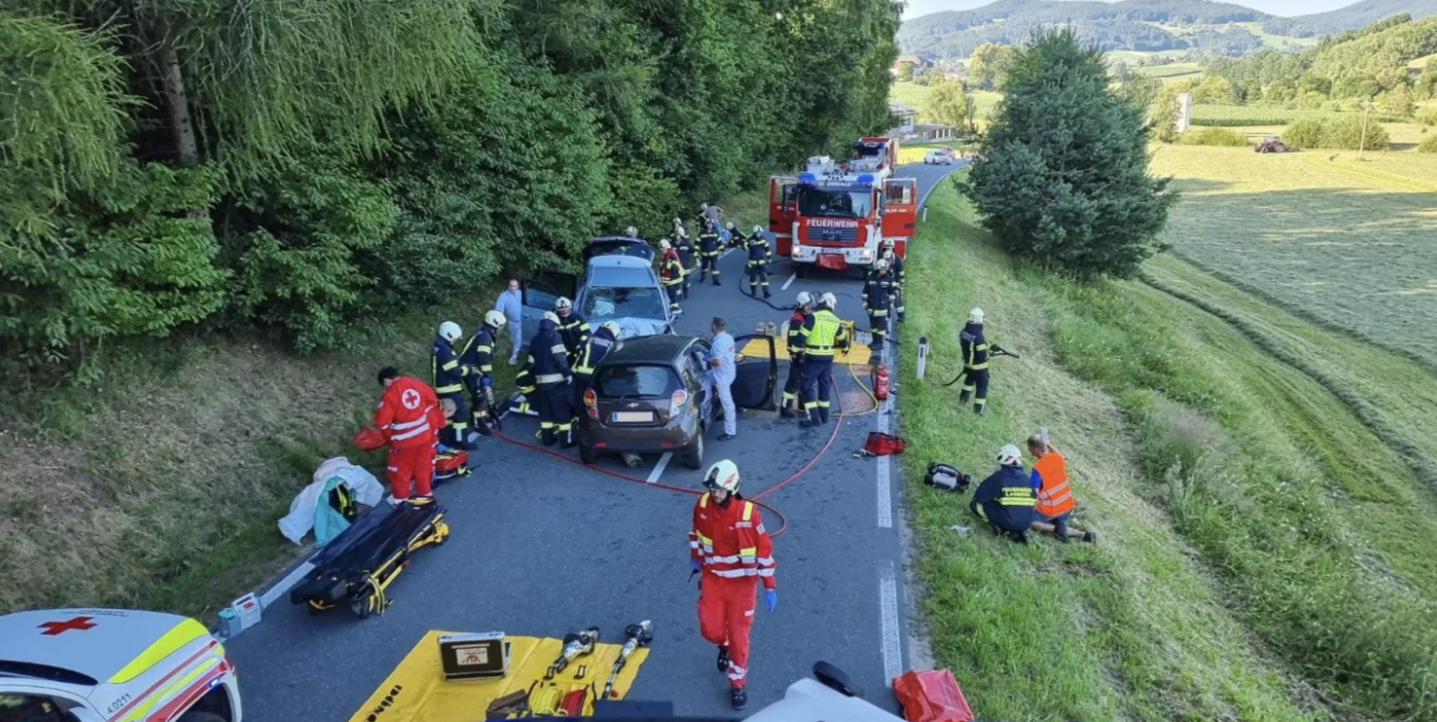 Frontalcrash in Lasberg: Schwerer Unfall forderte sieben Verletzte - Freistadt