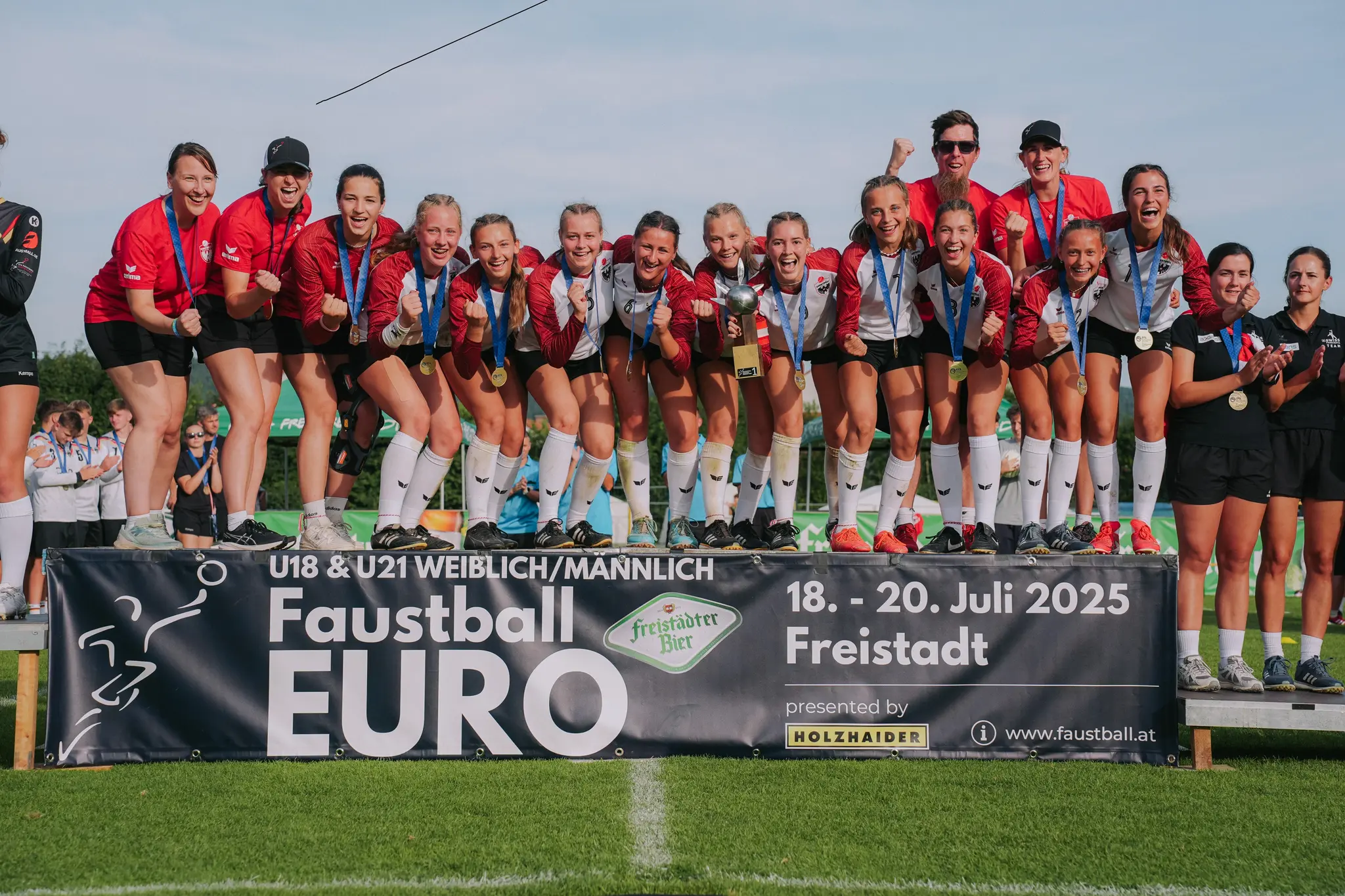 Faustball-EM: Zweimal Gold und zweimal Silber für Österreichs Nachwuchs ...