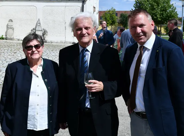 Ehejubiläum Retz: Diamantene Hochzeit von Johanna und Helmut Wieser ...