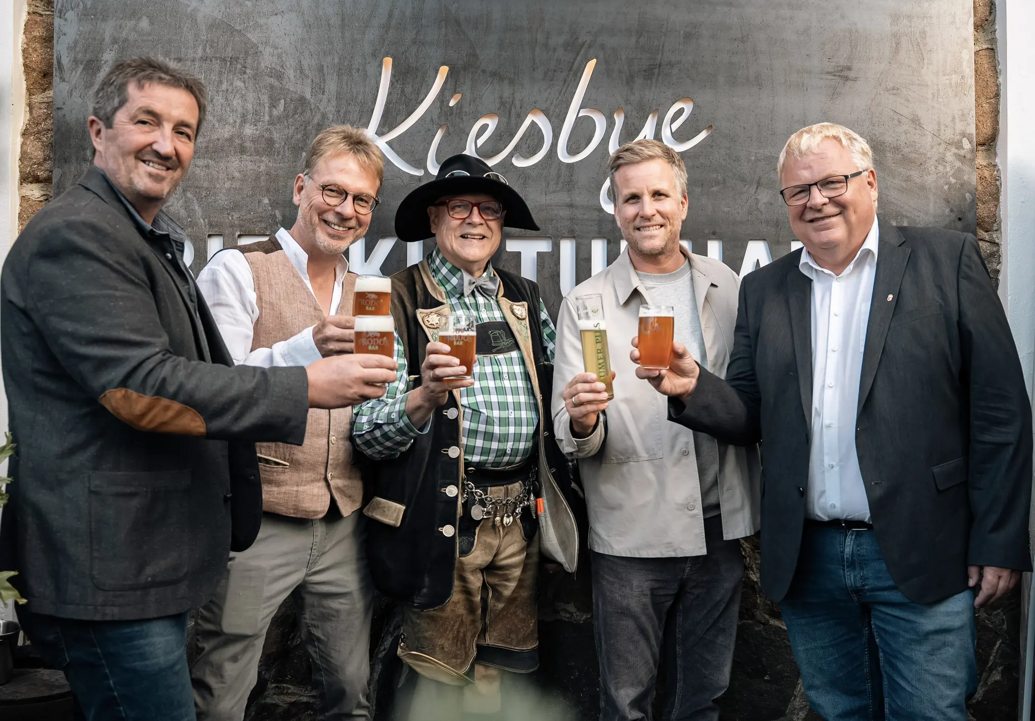 Bierkultur im "Frodo's": Kiesbye eröffnet Bier-Bar in Obertrum - Flachgau