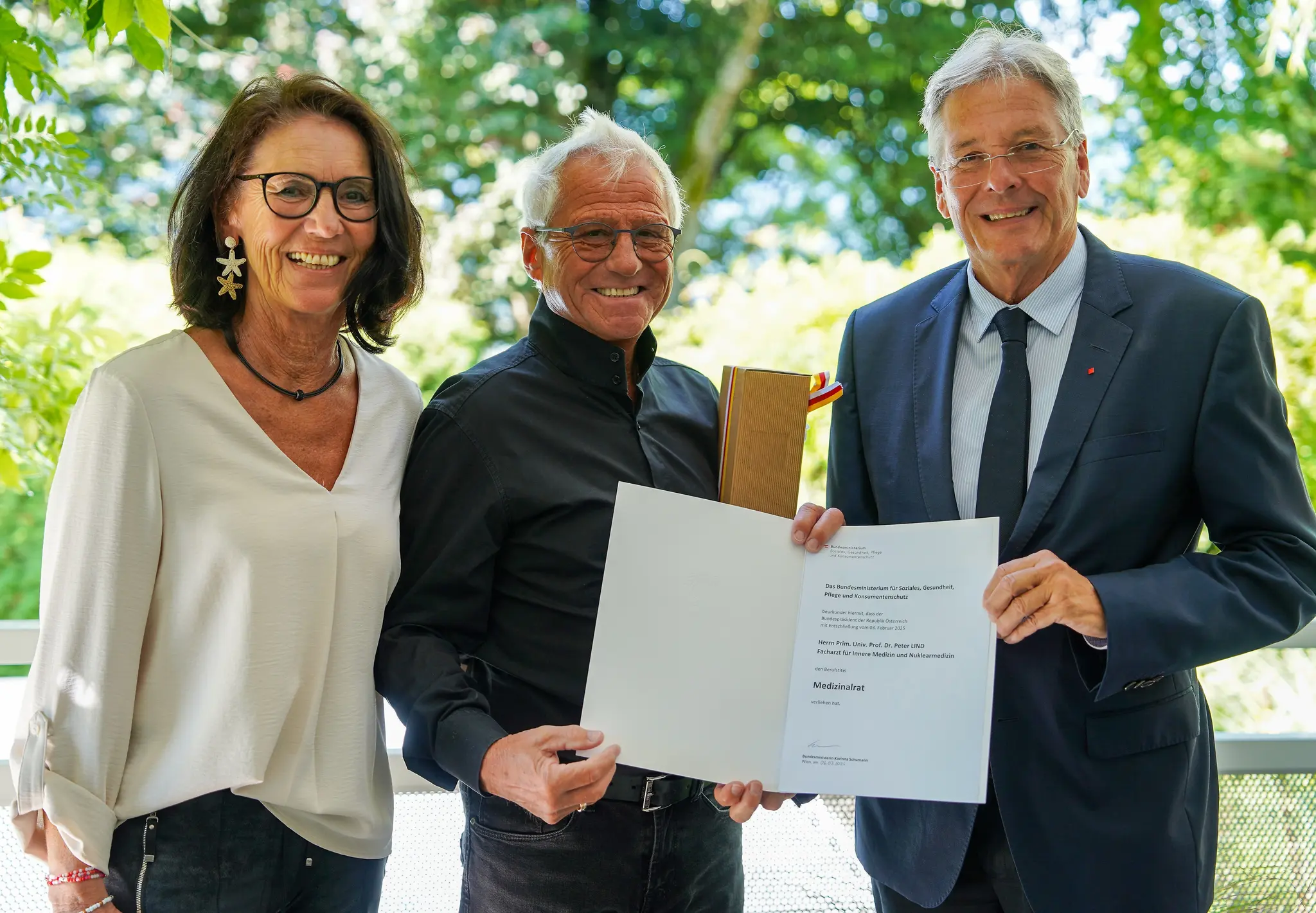 In Klagenfurt: Primarius Lind wurde Berufstitel Medizinalrat verliehen ...