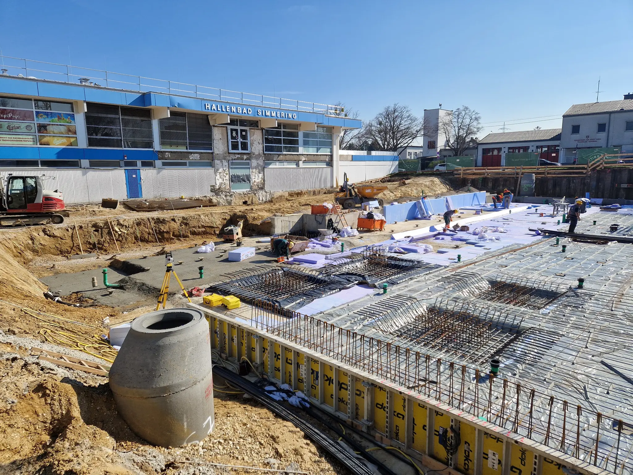 Hallenbad: Simmeringer Bad mit kleinen Verzögerungen auf der ...