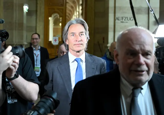 Causa BUWOG: Ex-Minister Karl-Heinz Grasser nach Notoperation im Spital