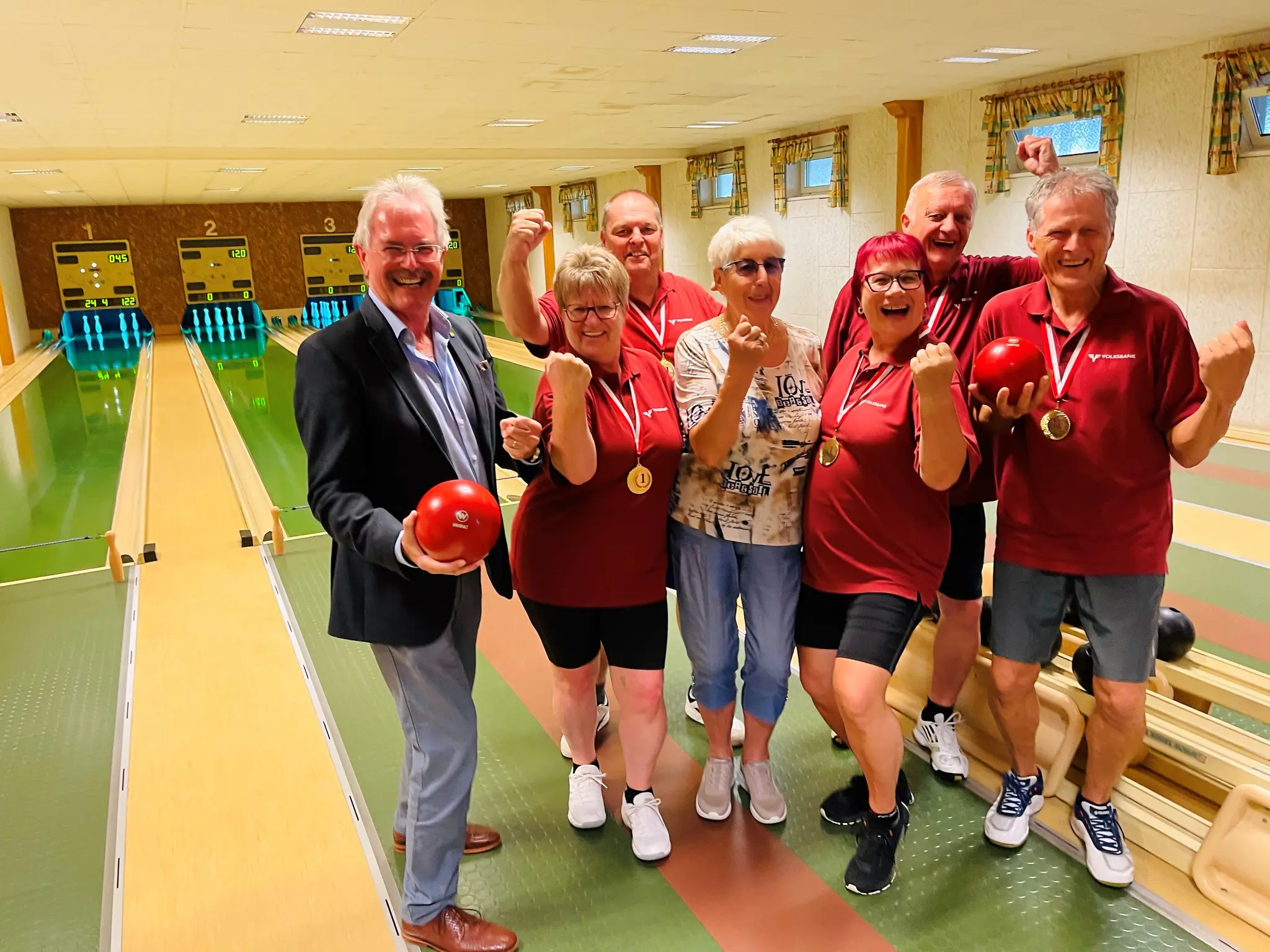 Sportliche Erfolge im Bezirk: Alle Neune für Wolkersdorfer Kegel ...