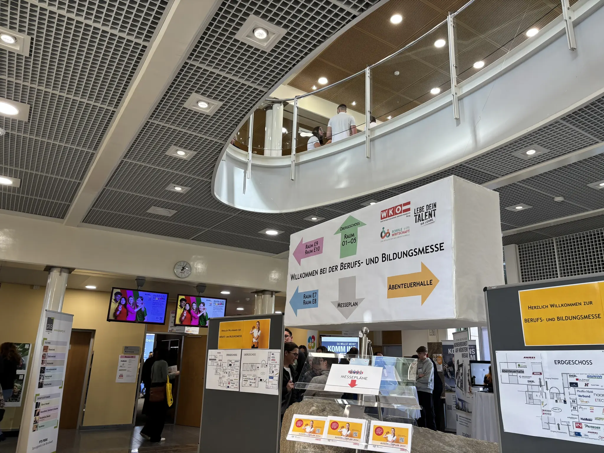 7./8. November: 20. Berufs- und Bildungsmesse in Wirtschaftskammer Perg ...