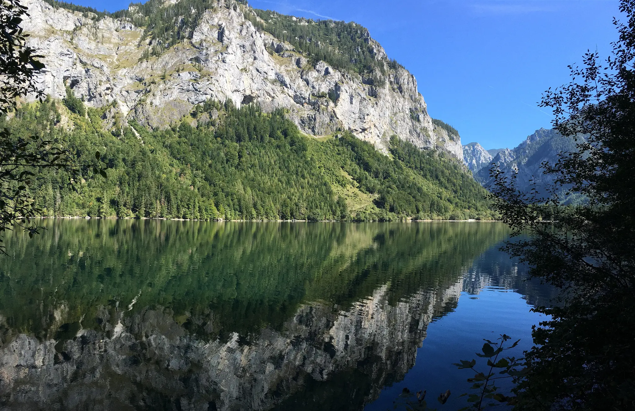 Leopoldsteinersee: Leopoldsteinersee Wandern Steiermark Seen und Berge ...