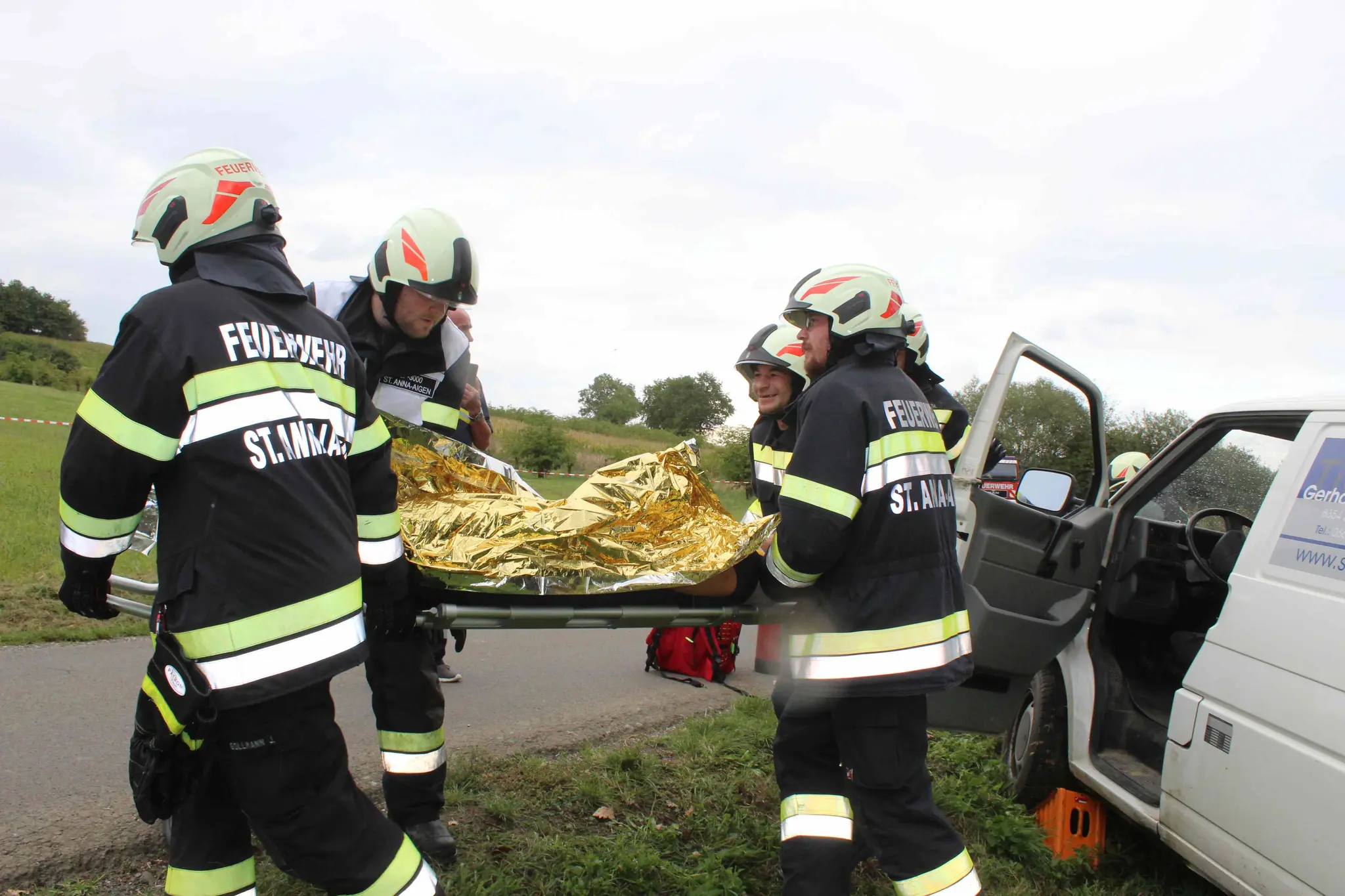 FireLink half: Grenzüberschreitende Feuerwehr-Übung in St. Anna am ...
