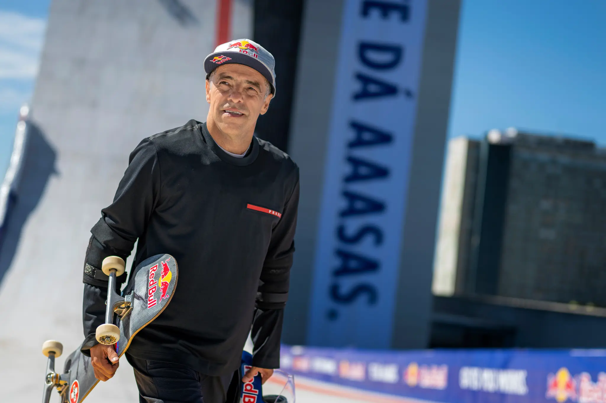 Red Bull Building Drop: Sandro Dias startet Rekordjagd an der Fassade ...