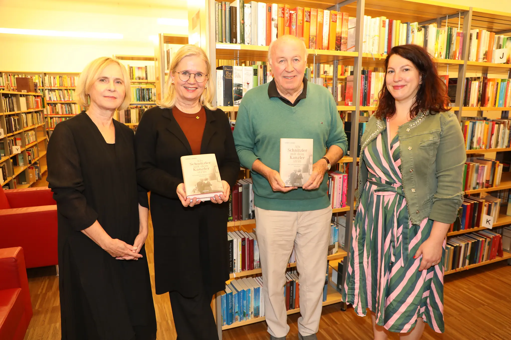 Literaturabend in Krems: Herbert Lackner über Kunst und Freiheit - Krems