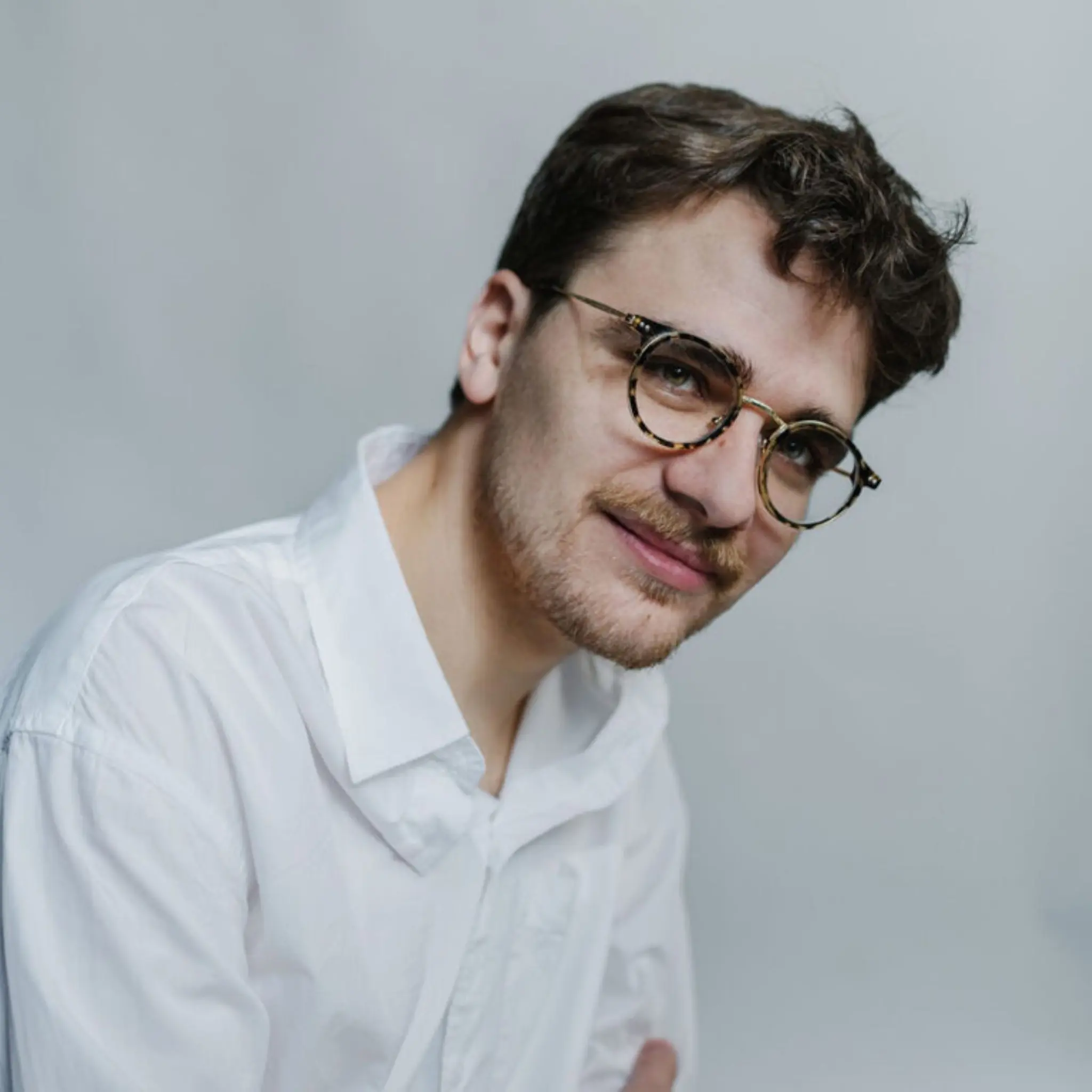 Debussy, Brahms und Enescu: C. Bechstein Klavierabend mit ANDREI GOLOGAN - Wieden