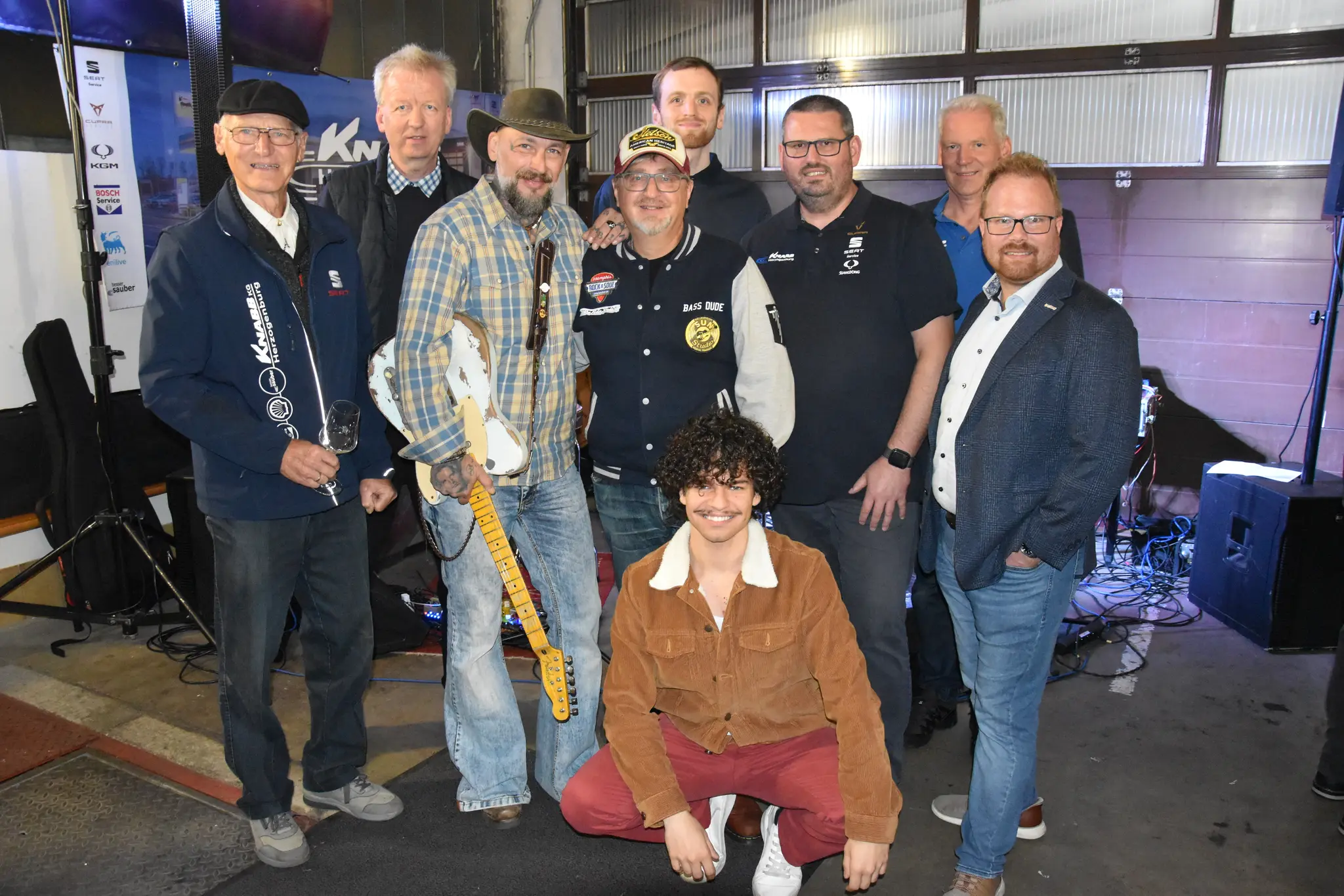 Inklusive Ridin' Dudes: Stimmungsvoller Garagentreff im Autohaus Knabb ...