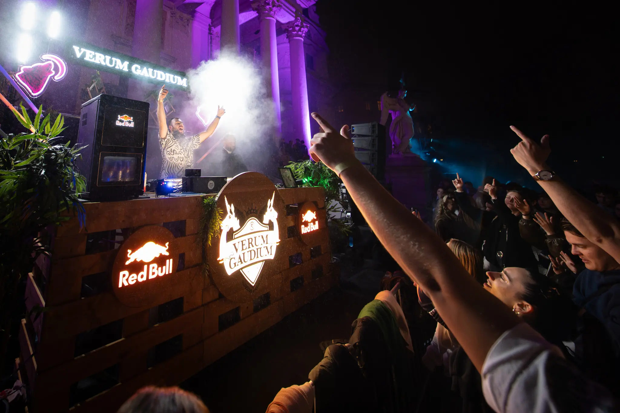 Bildergalerie: Die Karlskirche wurde erneut zur besonderen Rave ...