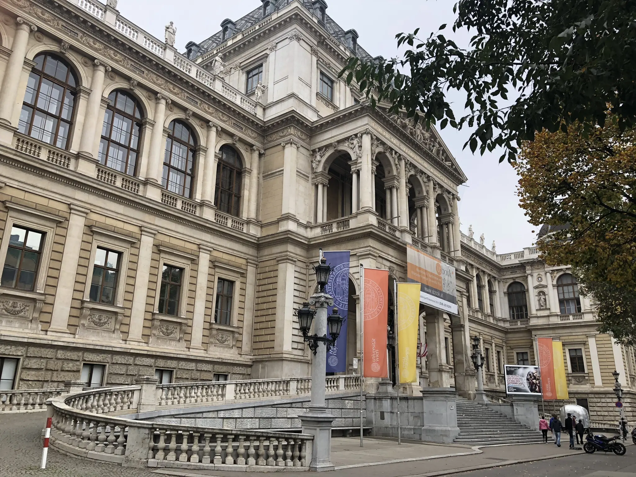 Neues Ranking: Uni Wien erstmals unter den 100 besten Hochschulen weltweit - Wien