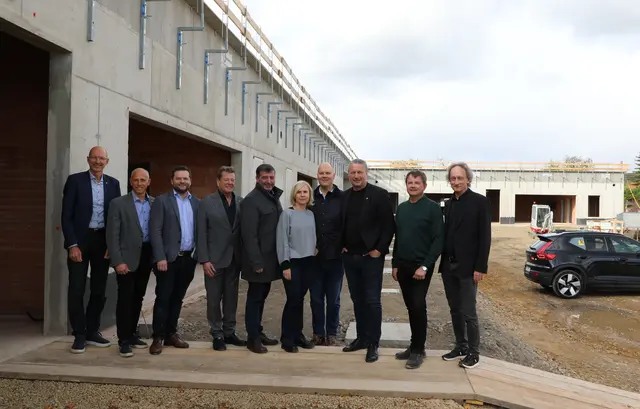 Eröffnung im Herbst 2026: Gleichenfeier für Kindergarten Krems ...