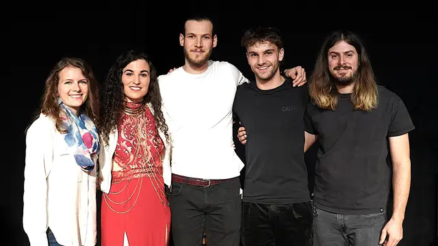 Albumpräsentation: Romy Mayer aus Zwettl kann sich über zahlreiche Fans ...