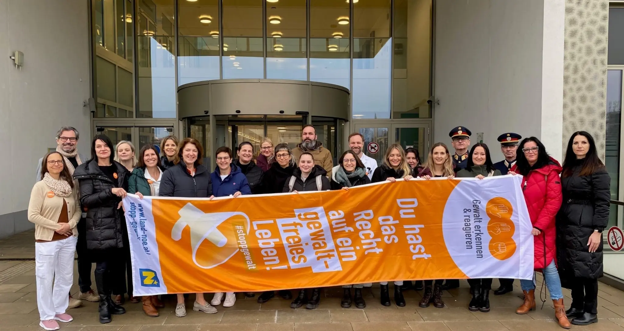Orange the World: 16 Tage gegen Gewalt – Flagge zeigen im Neunkirchner ...