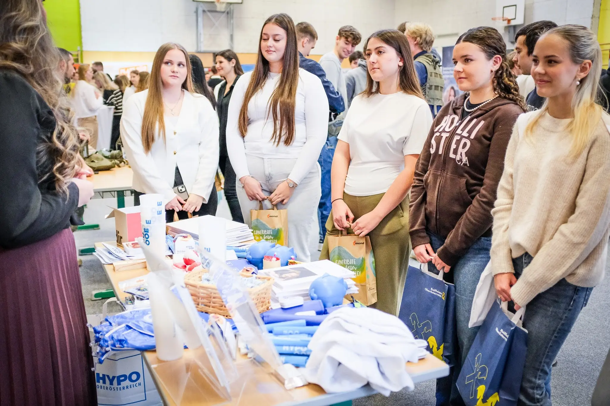 Unternehmen vor Ort: Der Karrieretag an der HAK Steyr - Steyr & Steyr Land