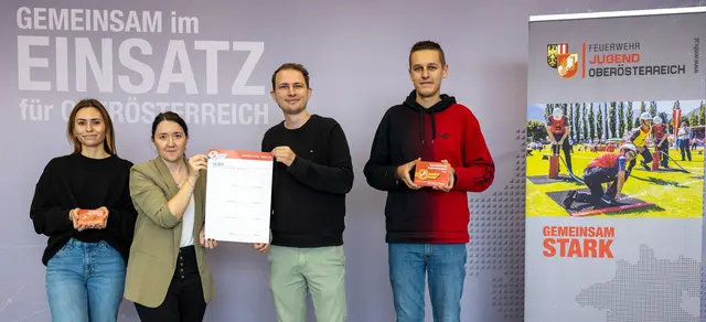 Kronstorf: DGZ Shots spendet Wissenstest-Sets für die Feuerwehrjugend ...