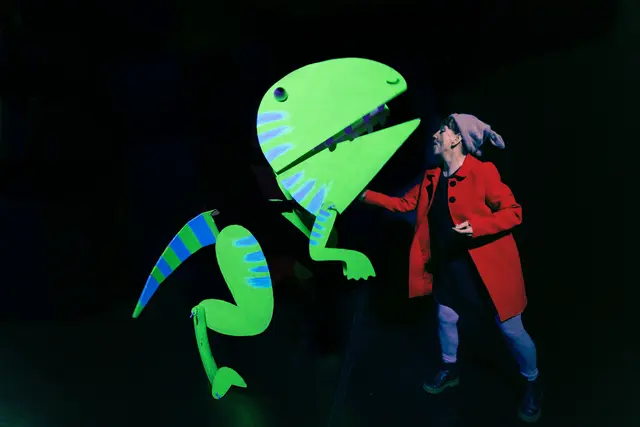 Theater Feuerblau: "Rosi in der Geisterbahn" macht Kindern Mut zum ...
