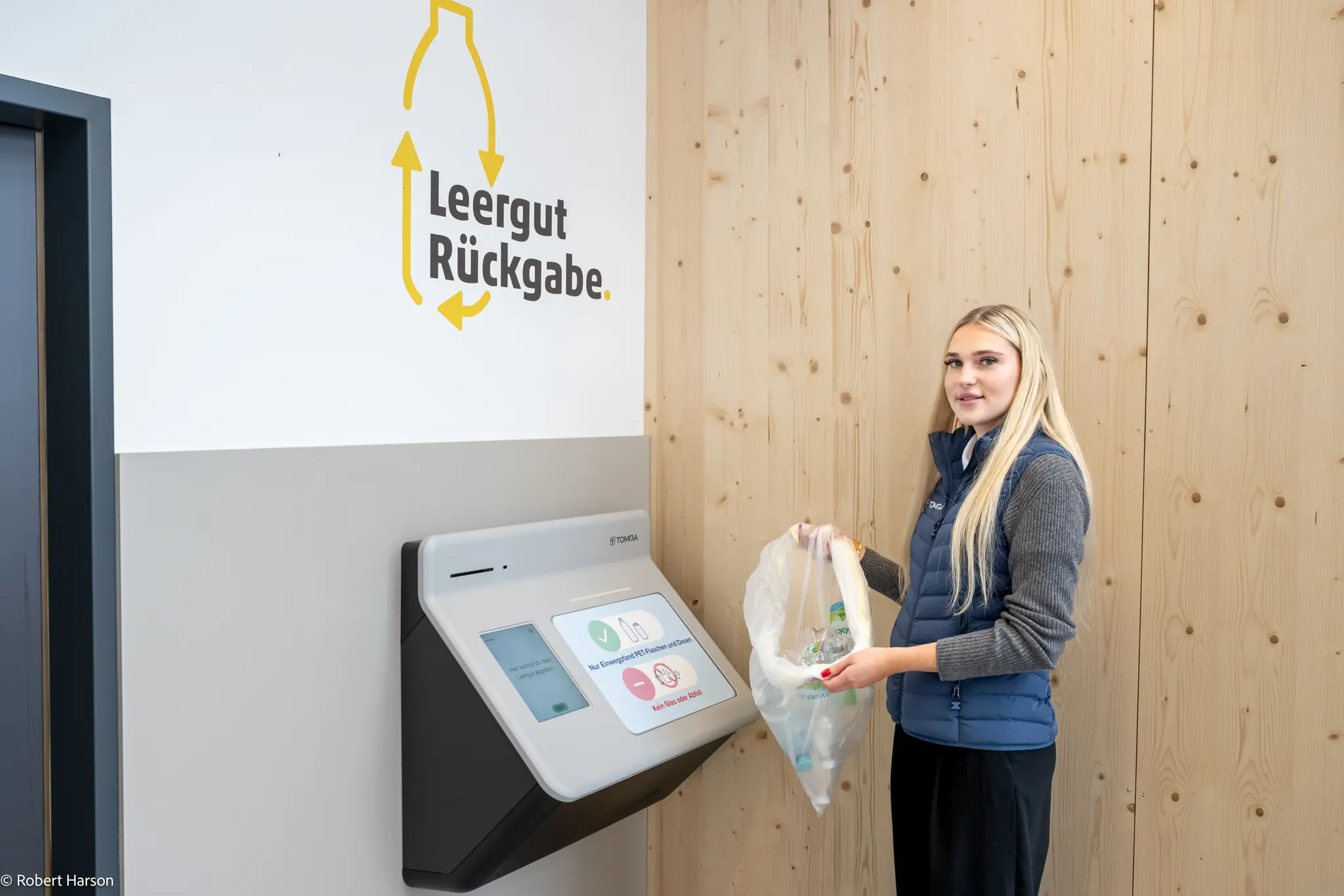 Weiden am See: Neue Pfandmaschine – Hier kannst du Leergut sackweise ...