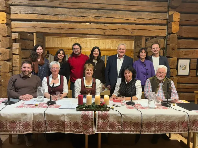 Stimmungsvoll in die Vorweihnachtszeit: Jubiläums-Adventlesung der ...