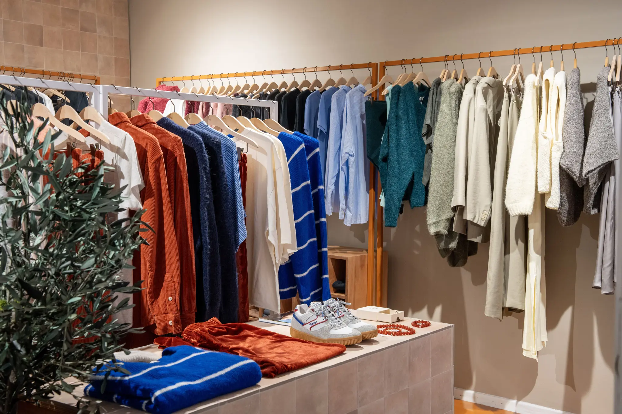 "AMEVI": Neuer American Vintage Shop-in-Shop am Neubau eröffnet - Neubau