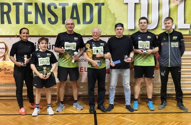 1. Tullner Tischtennis-Promidoppel: Ballwechsel mit viel Einsatz und ...