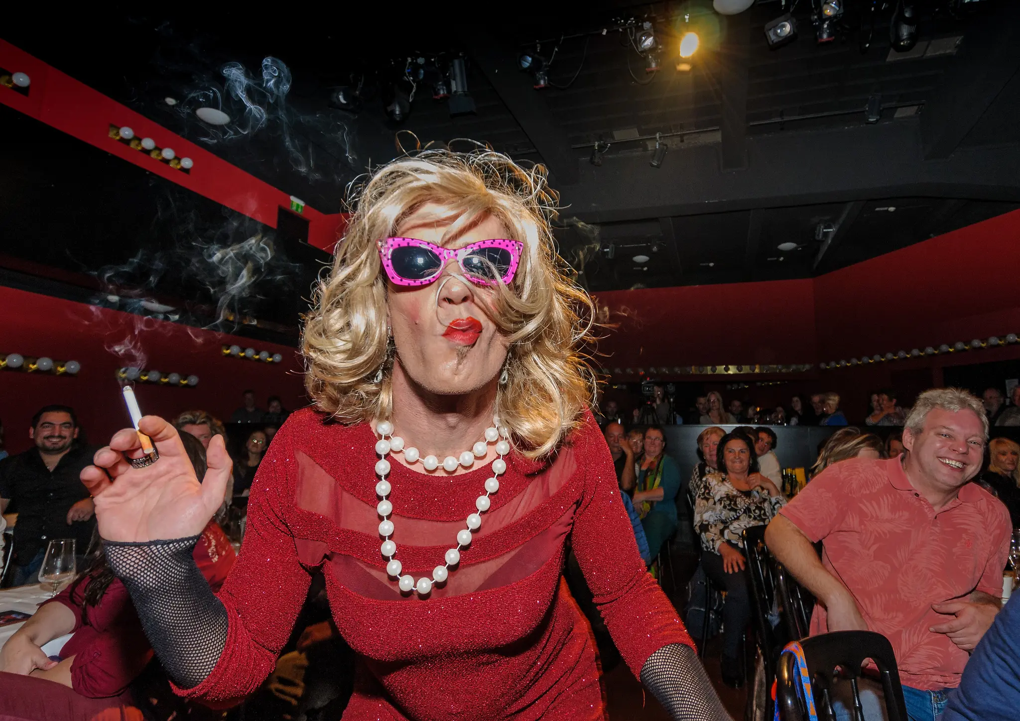 Die Diva der Fools Brothers!: Que Sarah – wenn eine Stimme mehr als nur ...