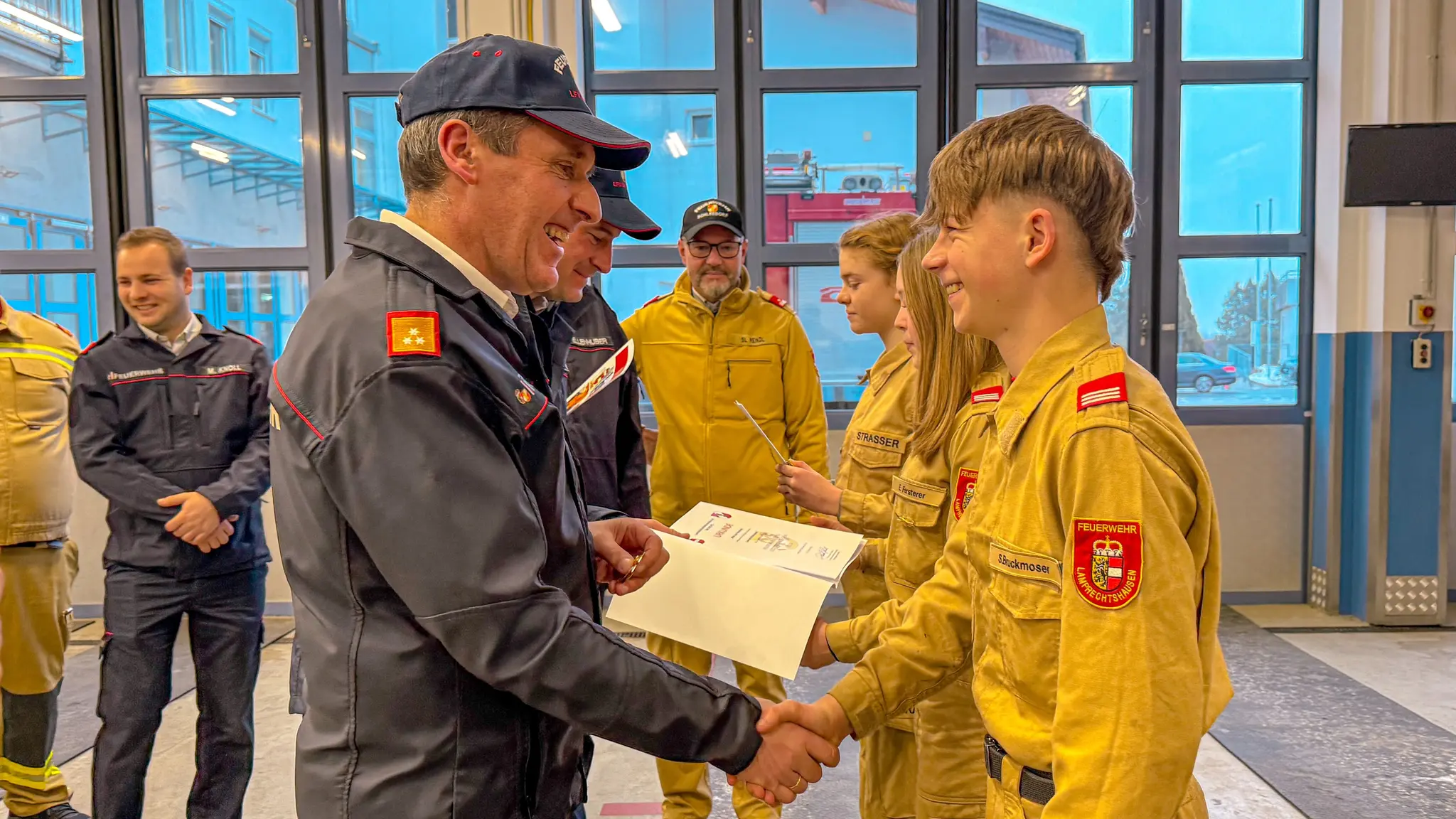 Lamprechtshausen: Feuerwehrjugend meistert „Gold“-Prüfung mit Bravour ...