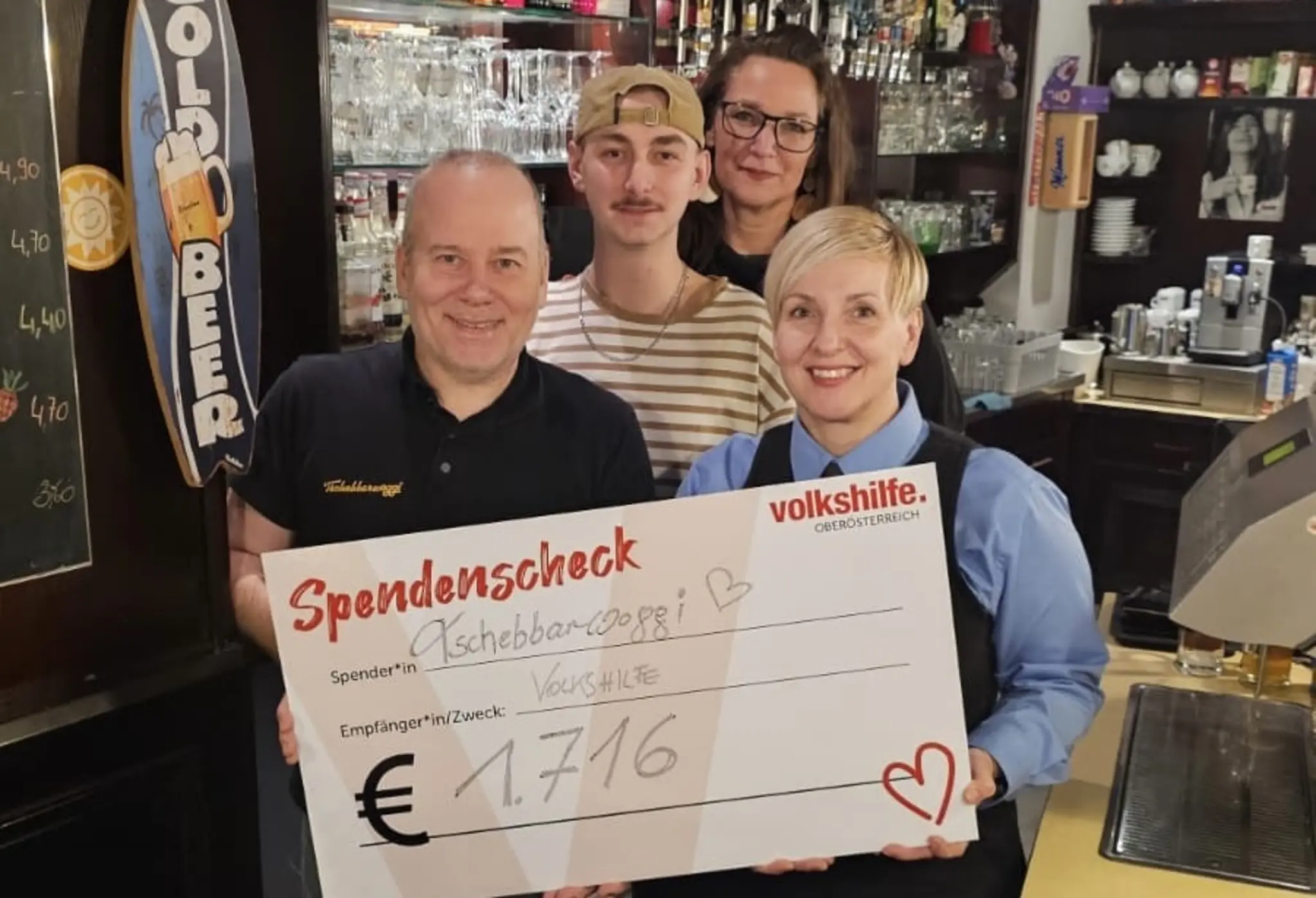 Spende: Das Tschebbarwoggi unterstützt armutsgefährdete Kinder - Perg