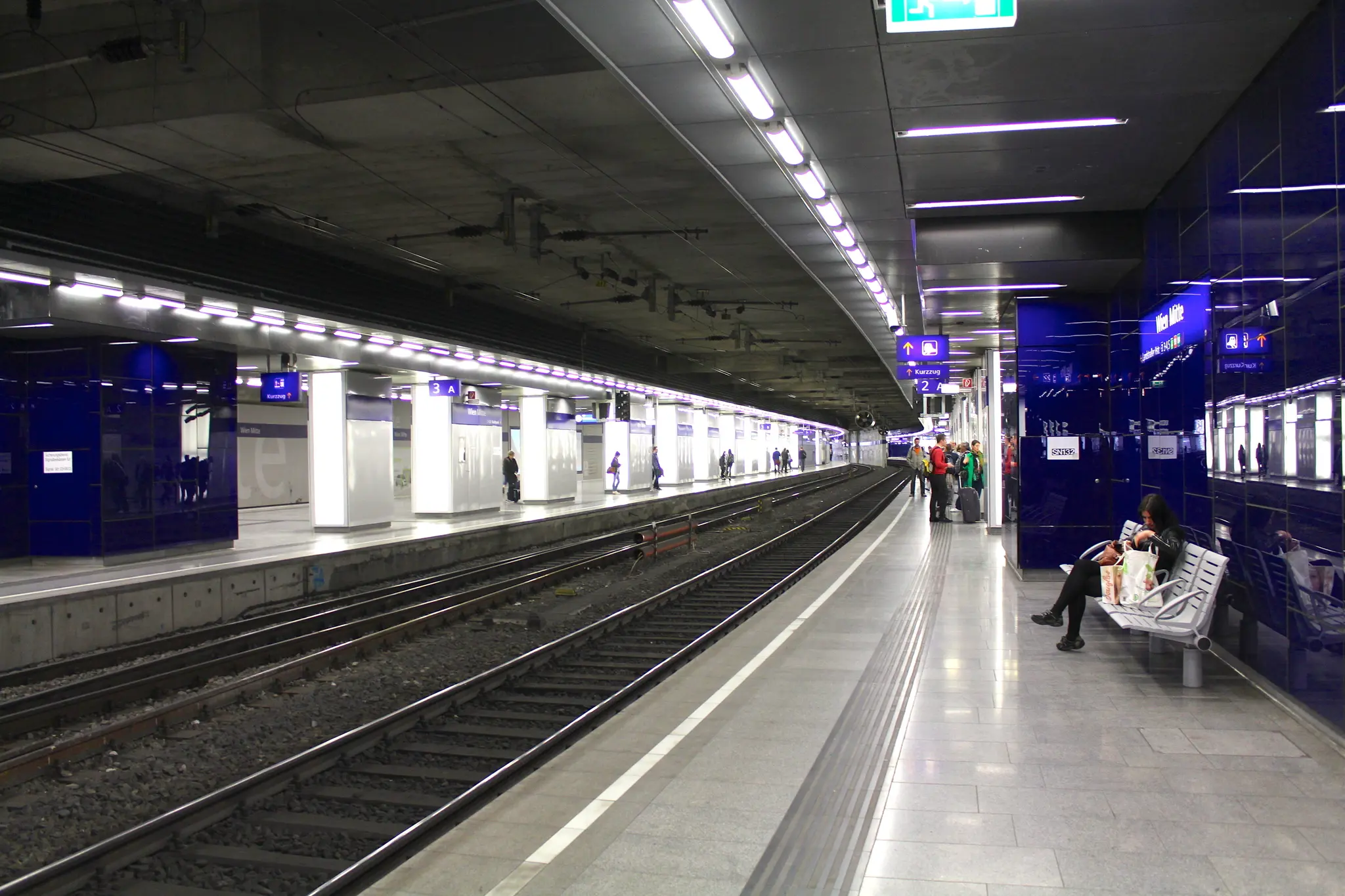 Vienna Train Malfunction: Firefighters Evacuate 150 Passengers - News ...