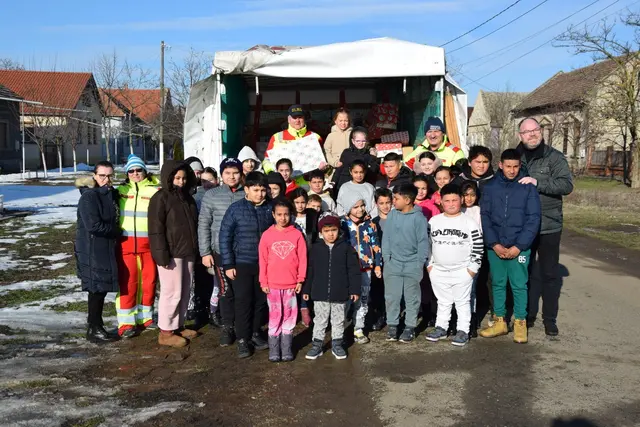 Ö.L.R.G. Weihnachtskiste 2025 Übergabe: Spendenübergabe der ÖLRG für ...