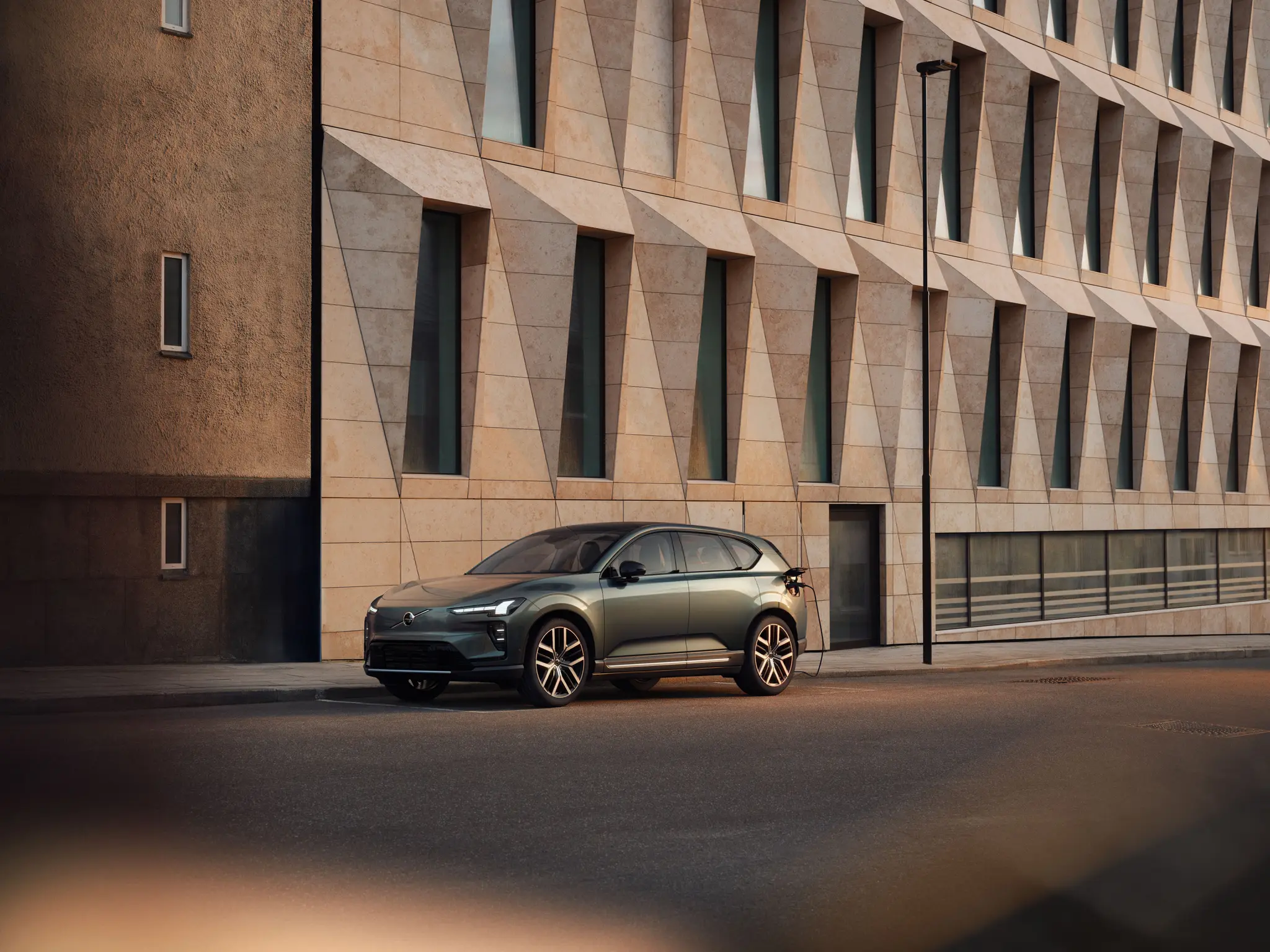 Der mit dir spricht: Der neue Volvo EX60 erreicht bis zu 810 Kilometer ...