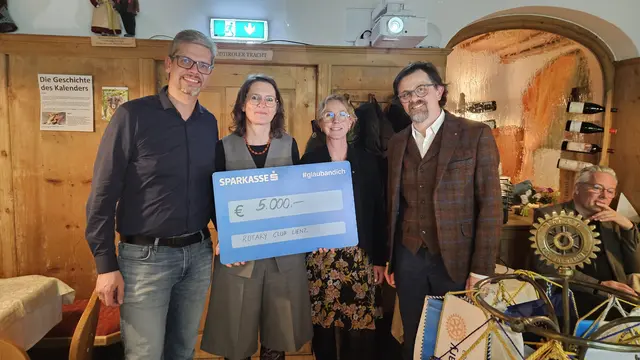 5.000 Euro gespendet: Rotary Club unterstützt Hospizteam Osttirol ...