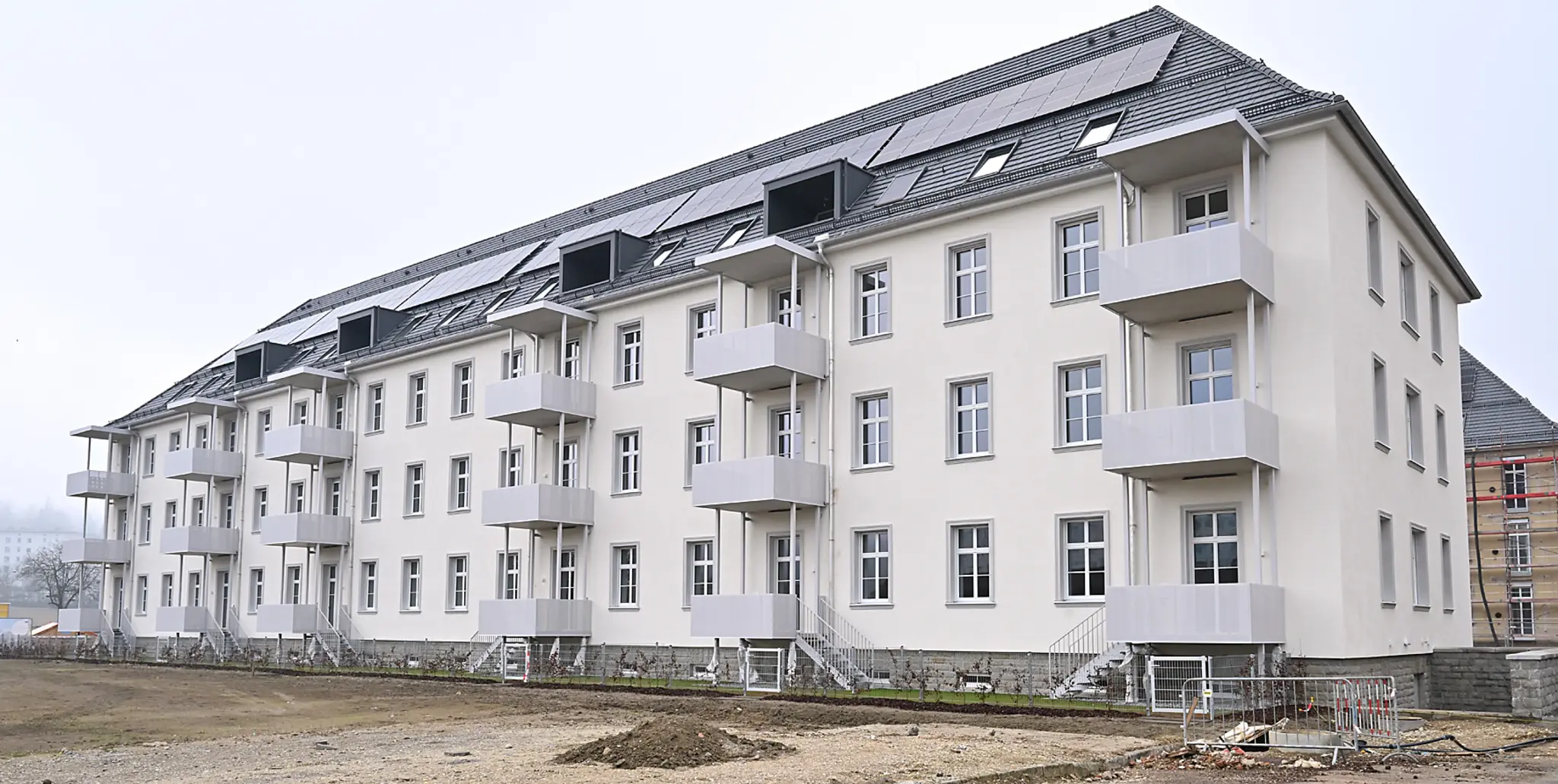 "Sommerfeld" Ebelsberg: Erste Mieter ziehen in die ehemaligen Kasernen ...
