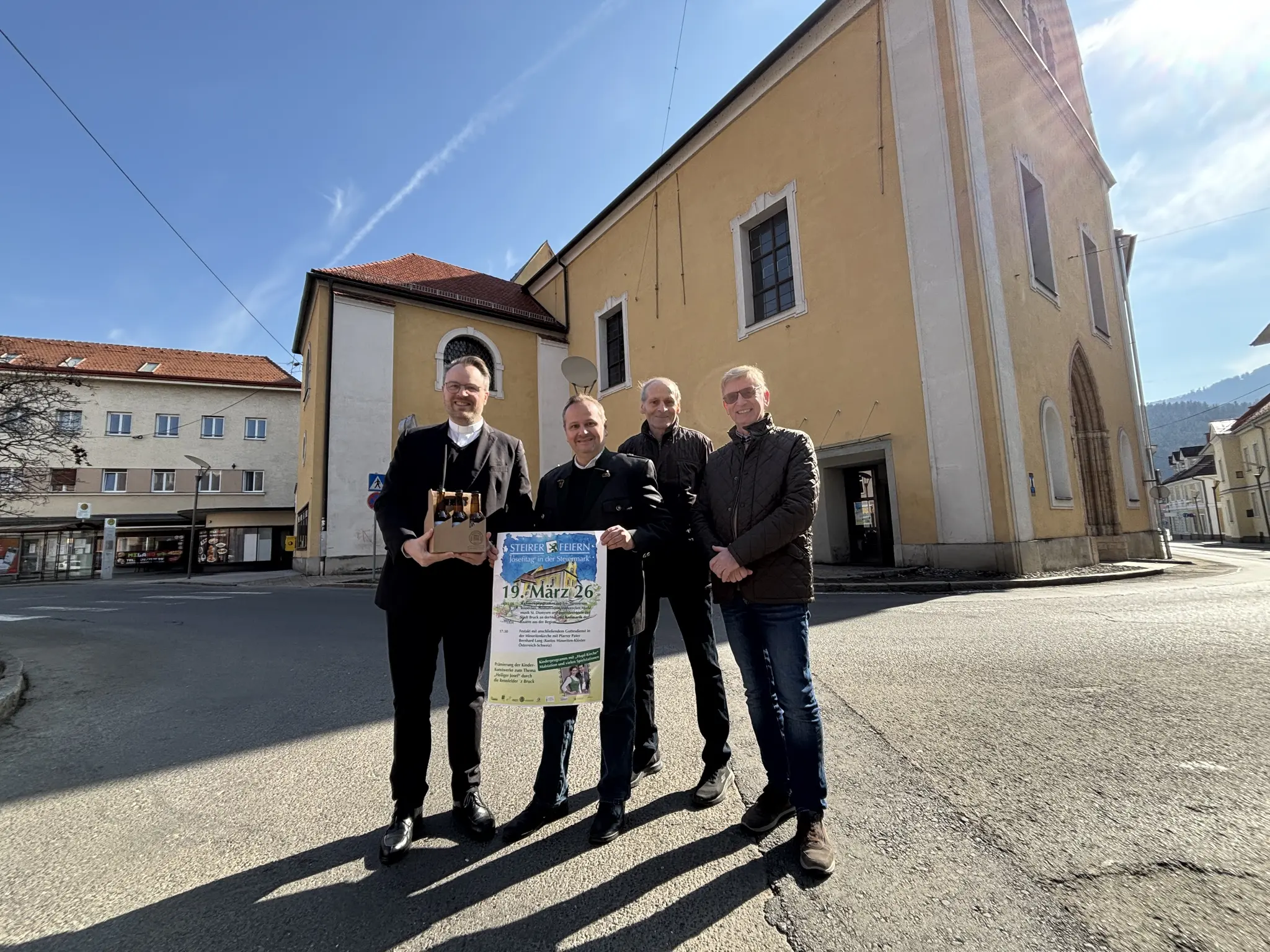 Minoritenkirche Bruck: Beginn der Dachsanierung und ein Josefikirtag ...