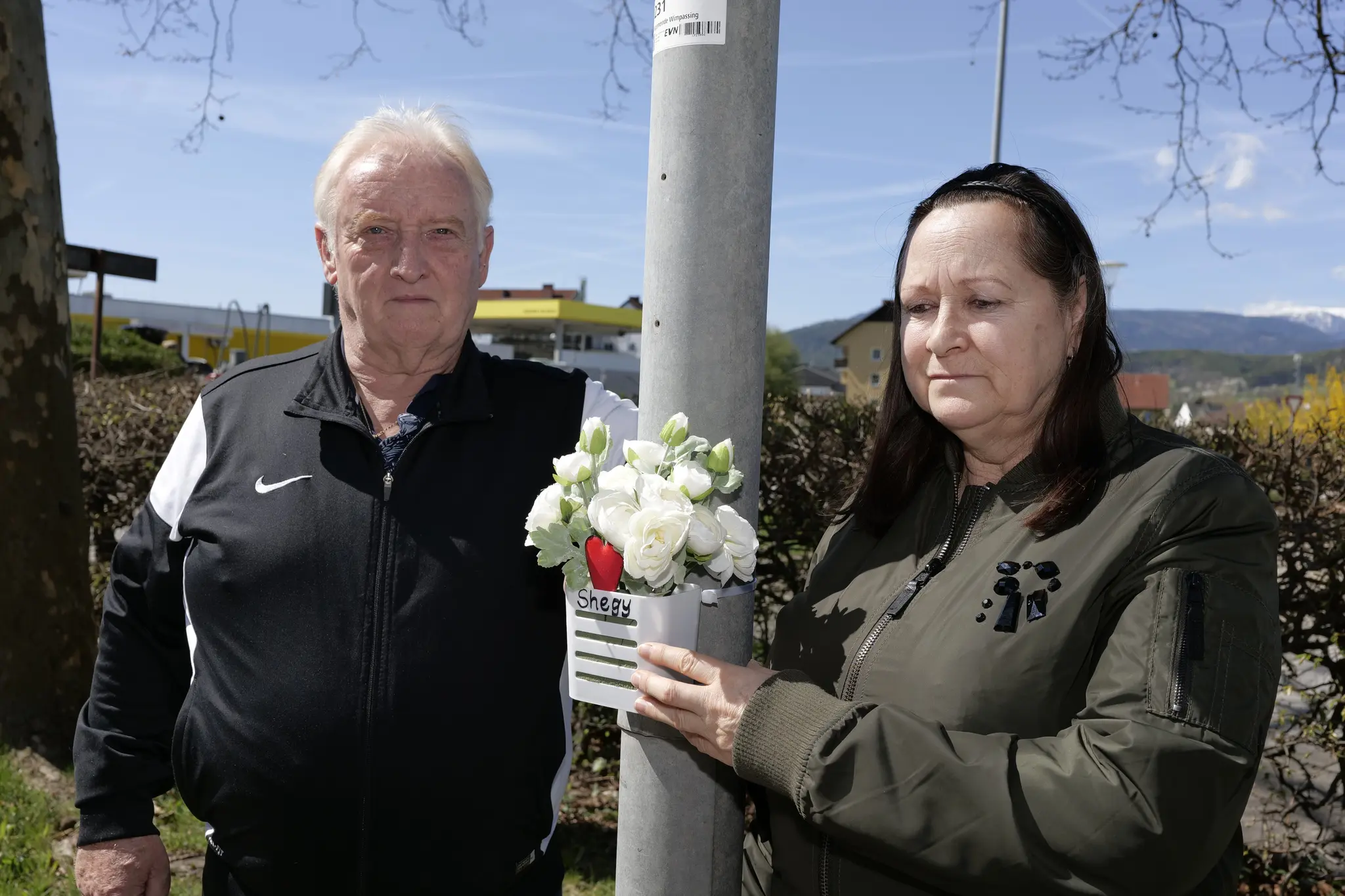 Trauriges Ende für eine Samtpfote: Katze "Shegy" starb auf der B17 bei ...