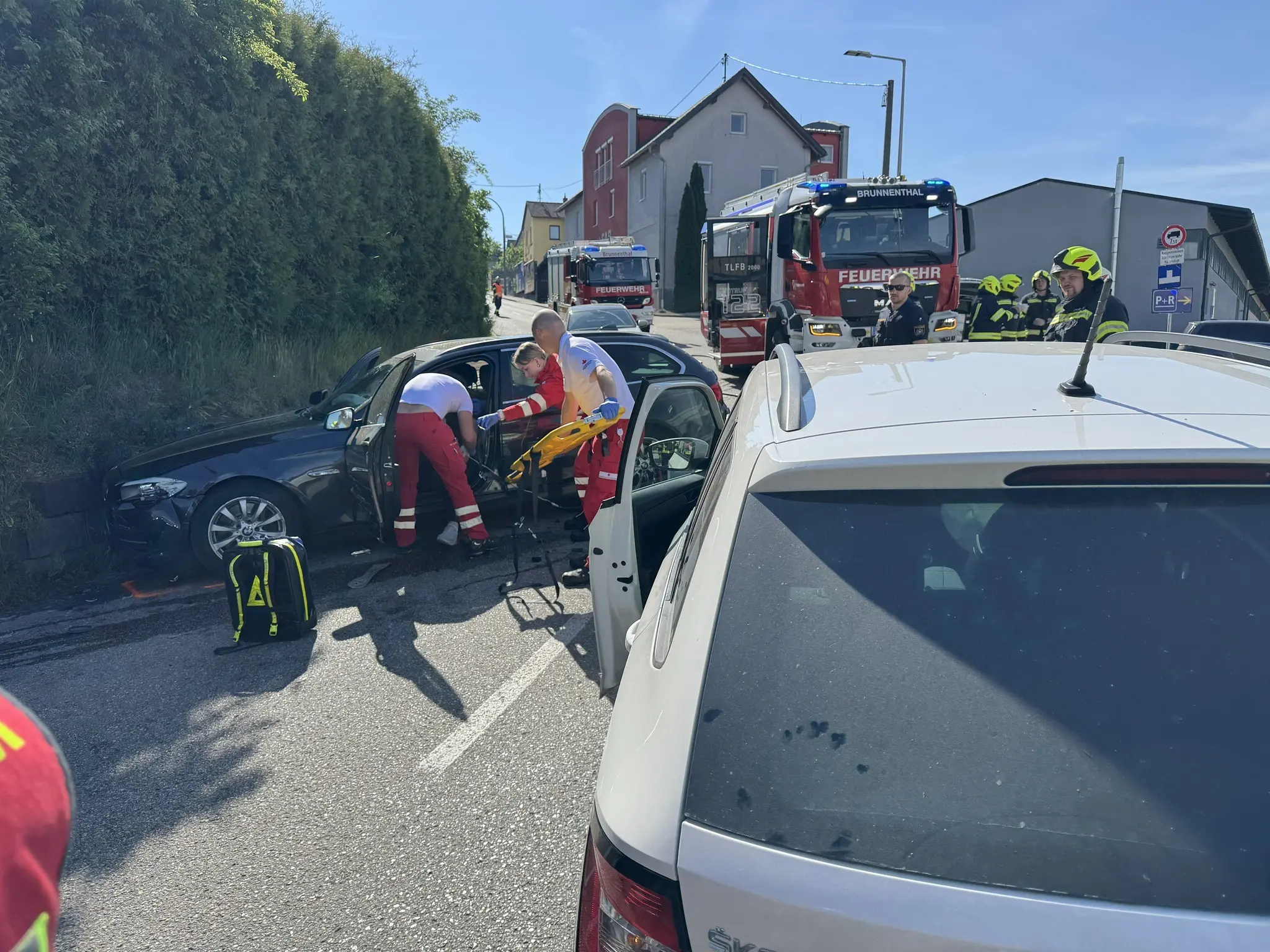 Schutzengel: Mutter und Kind bleiben bei Unfall in Schärding wie durch ...