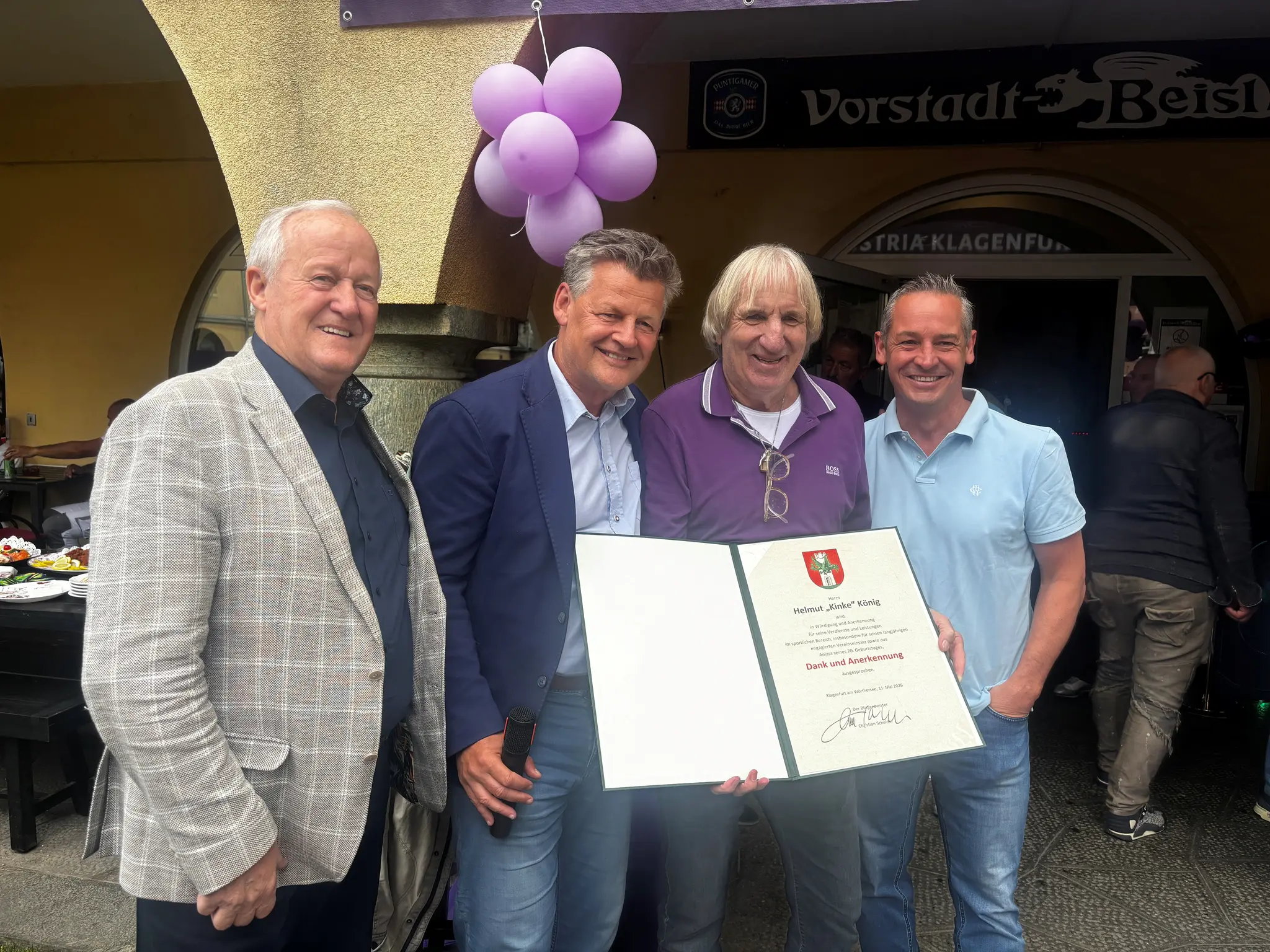 SK Austria-Klagenfurt-Legende: Helmut König feierte seinen 70 ...