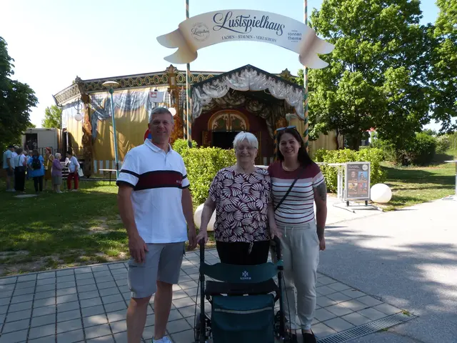 Theatergruppe Lutzmannsburg begeistert Gäste: "Der Hypochonder" im ...