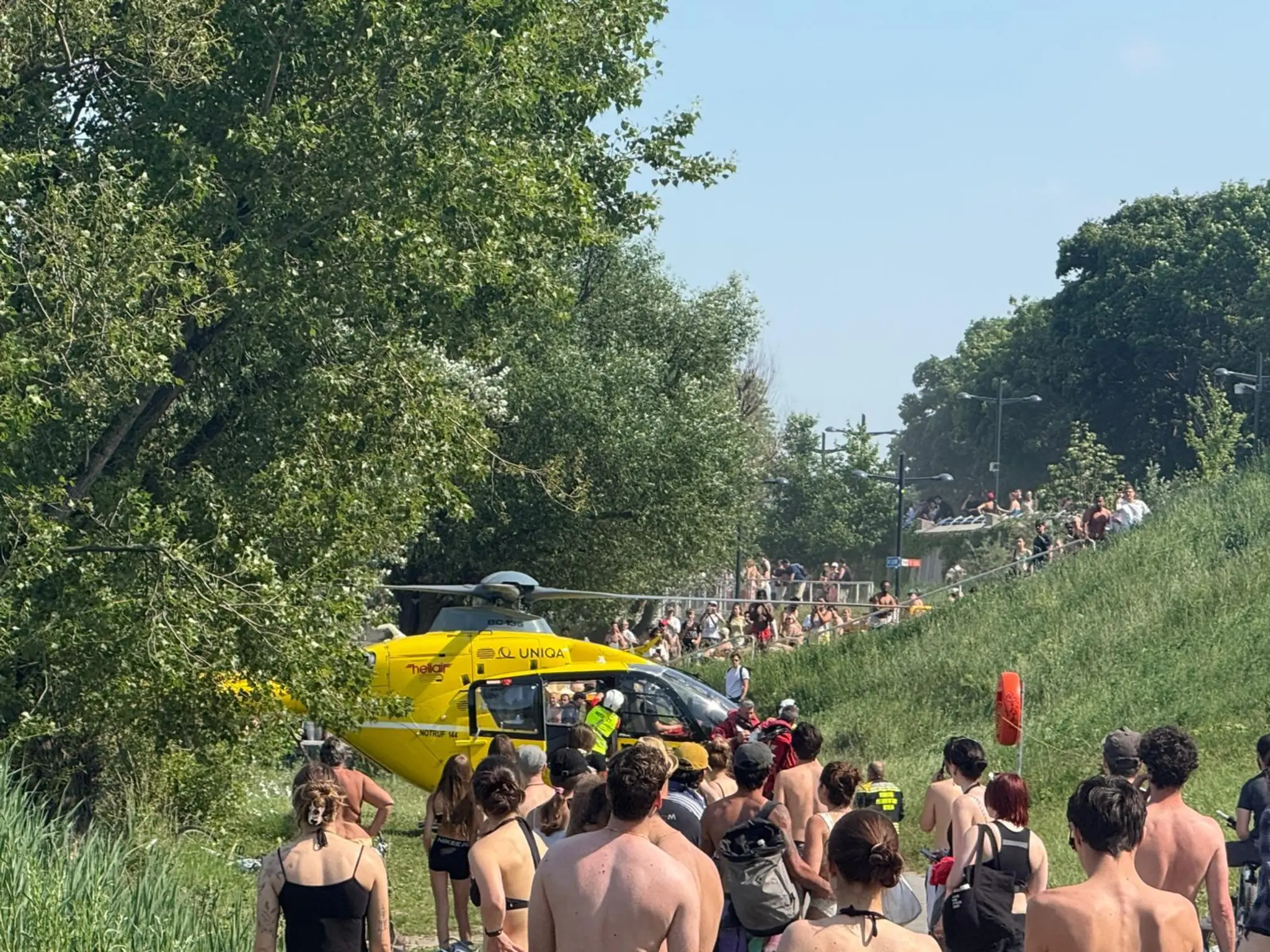 Donauinsel: Großeinsatz am Pier 22 wegen vermisster Person im Wasser - Wien