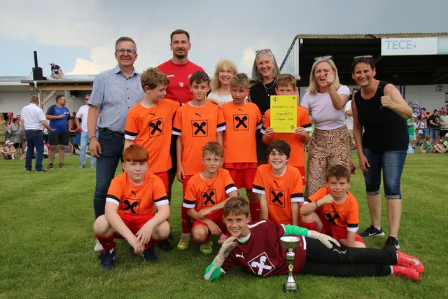 Bildergalerie: Volksschule Siegendorf gewinnt Sumsi-Cup Bezirksbewerb ...