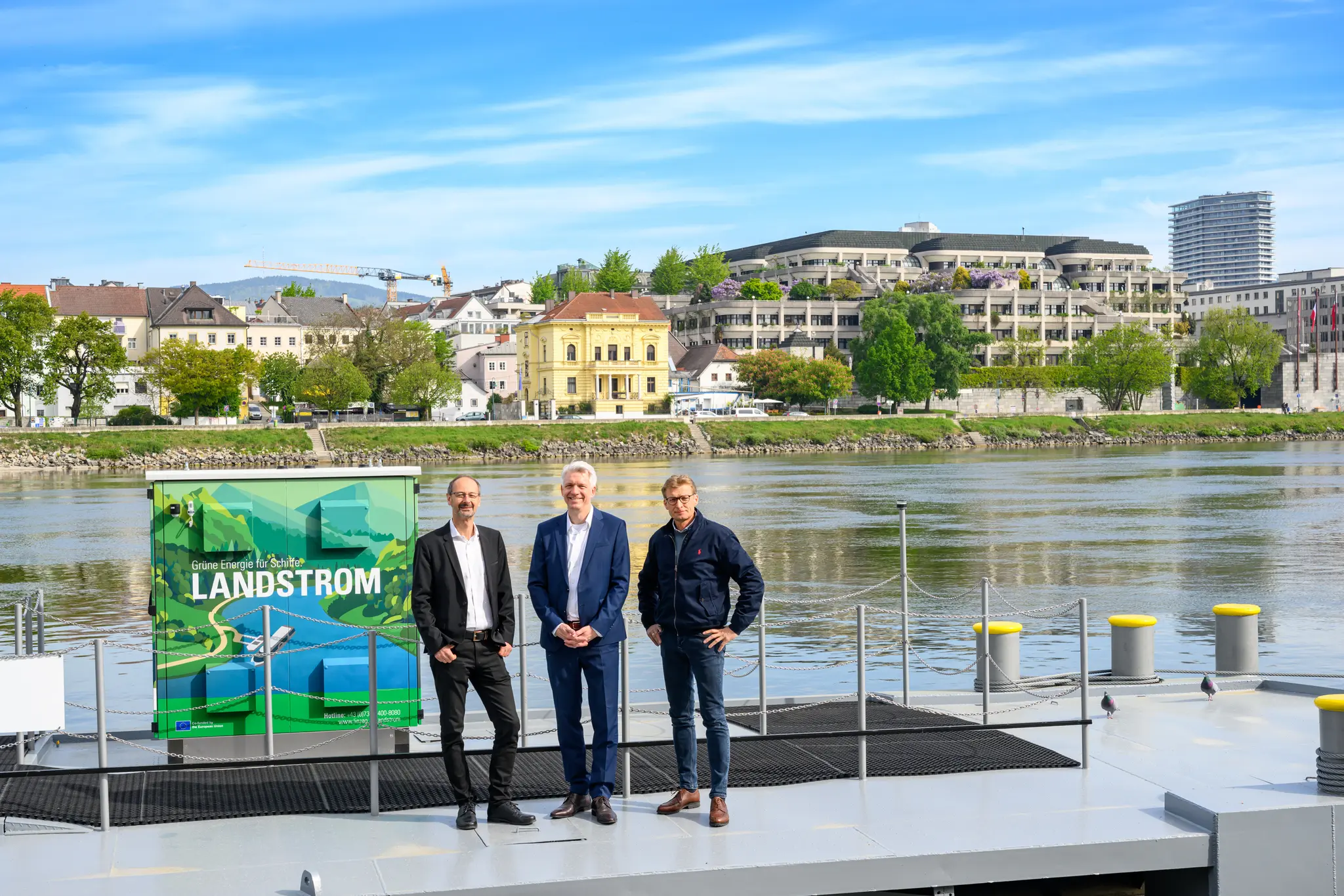 Ersatz für Dieselgeneratoren: Zehnte Landstromanlage für ...