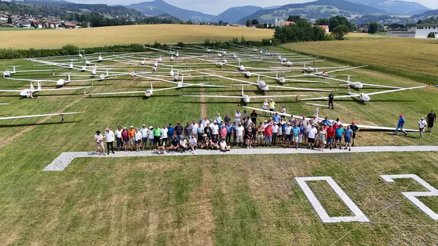 Alpe Adria Segelflugcup: 45 tollkühne Piloten sind bereit zum Abheben ...