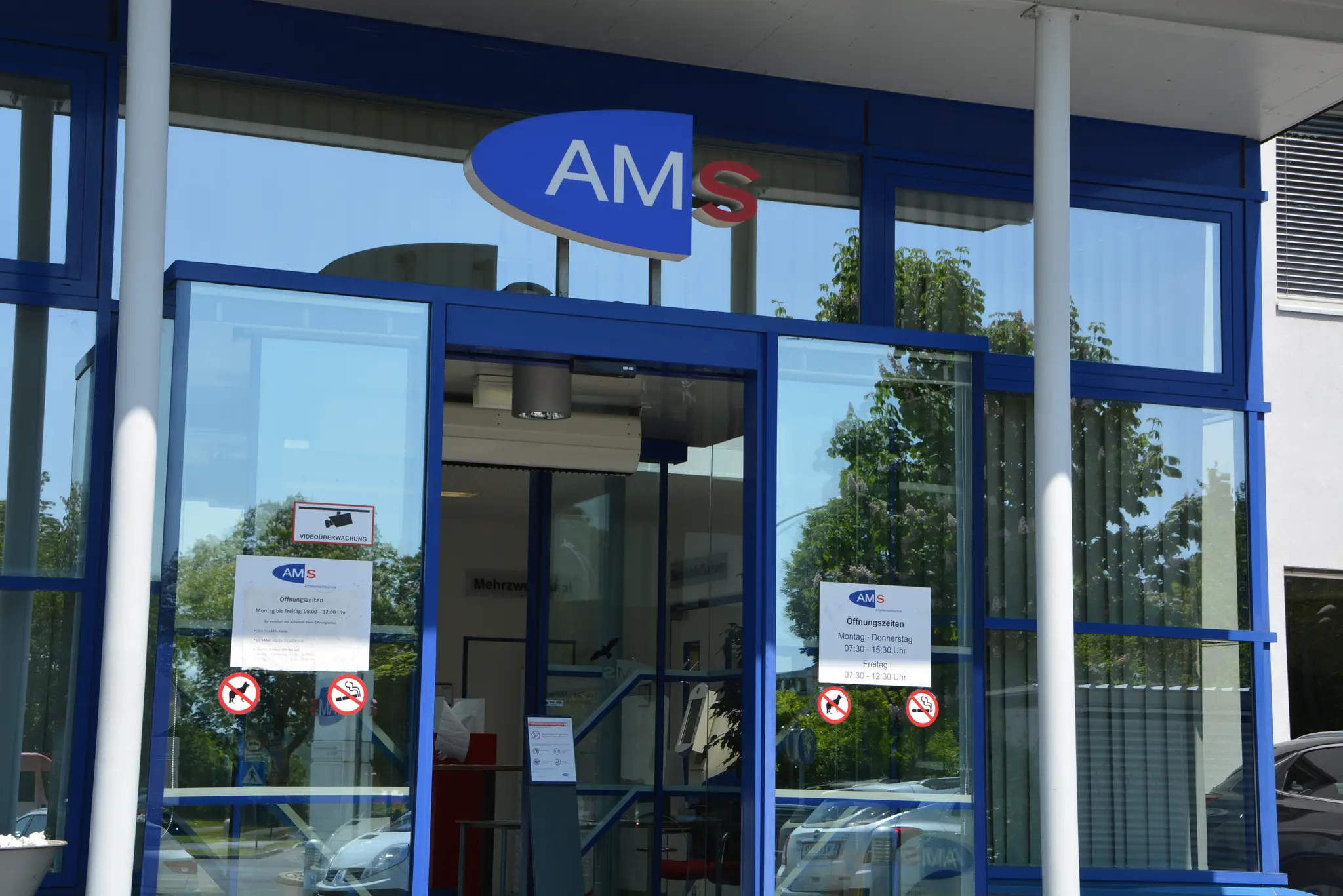 Arbeitsmarkt Hartberg-Fürstenfeld: Viele offene Stellen, doch Jobsuche ...
